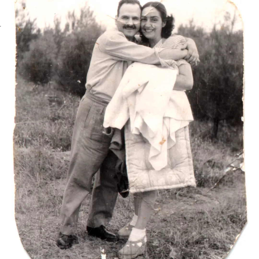 Renee and Solon Molho on their honeymoon | Centropa