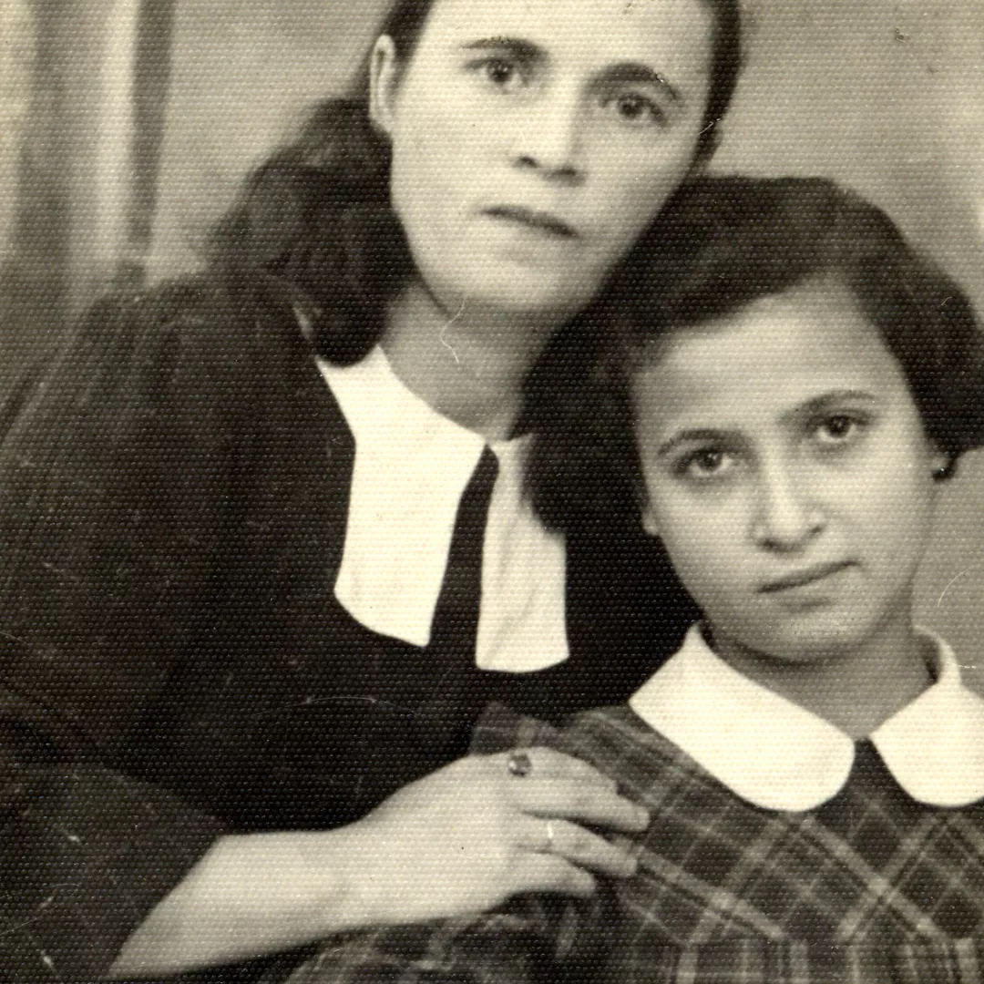 Polia Gersh and her daughter Alexandra Kravchenko | Centropa