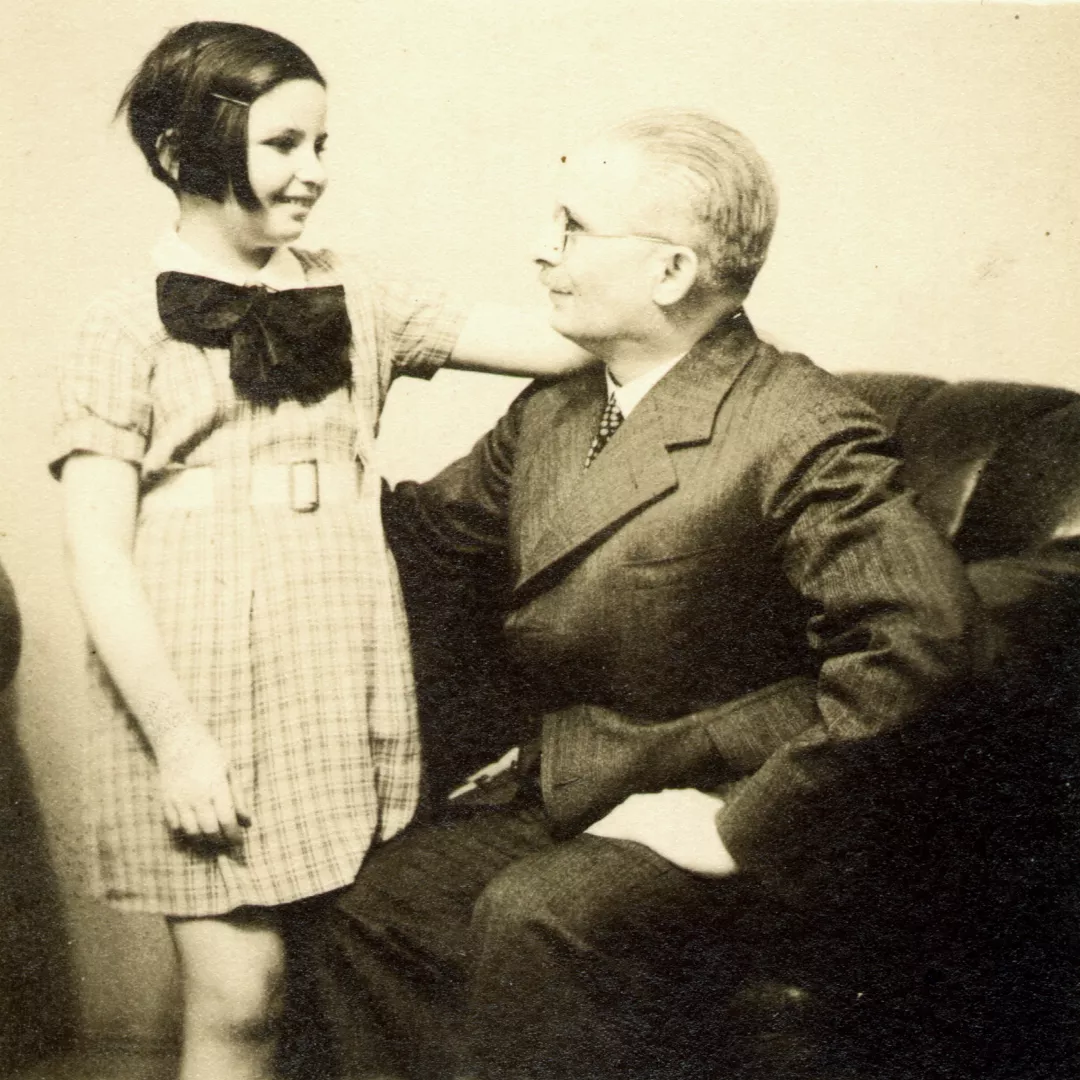 Viera Slesingerova and her father Otto Pollak | Centropa