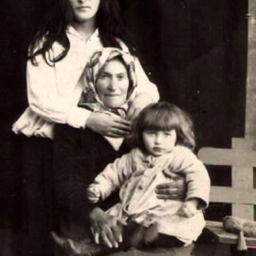 Feiga Lerner with her grandmother Haya and niece Ida Lerner | Centropa