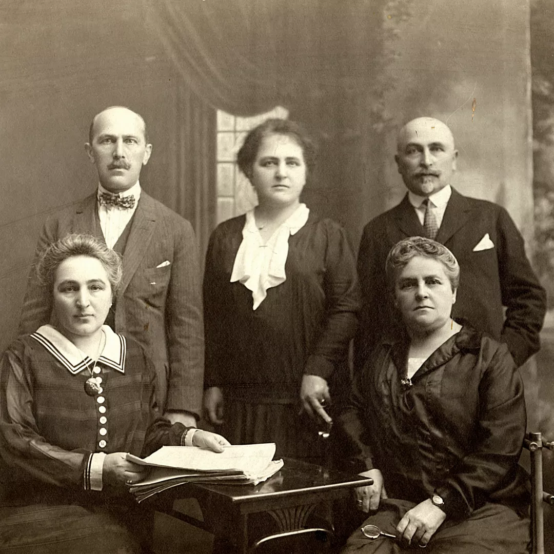 Mojzesz Horowitz and his siblings | Centropa