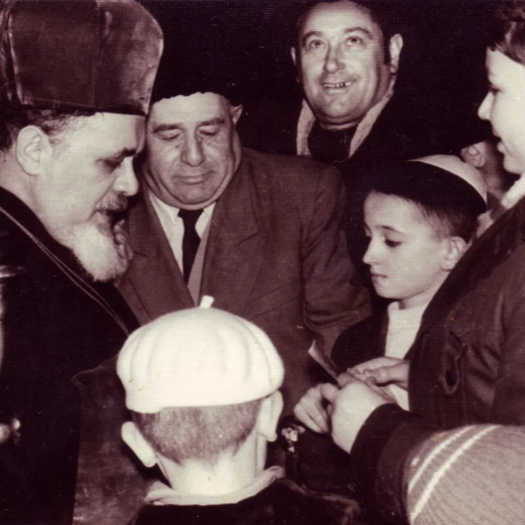 Gustav Finkel with rabbi Moses Rosen | Centropa