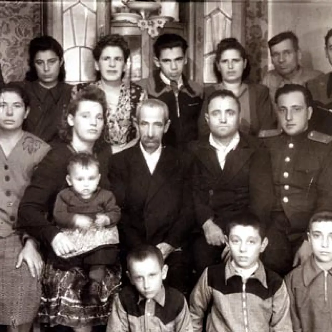 Isaac Klinger’s family and relatives | Centropa